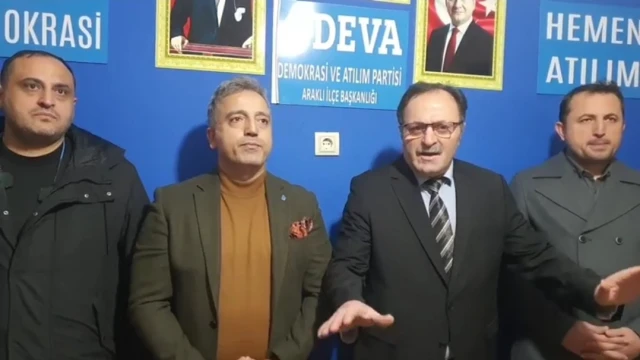 Deva Partisi Araklı'da Belediye Başkan adayını açıkladı Deva Partisi Araklı'da Belediye Başkan adayını açıkladı